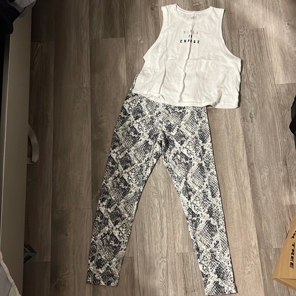 PINK Victoria's Secret | Other | Vs Pink Workout Set | Poshmark